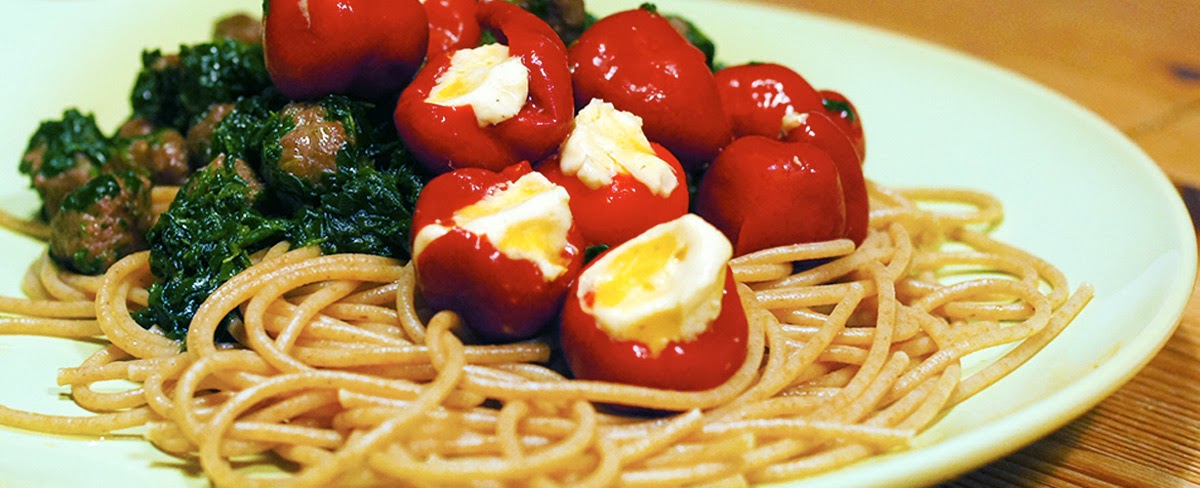 Makkelijke pasta: Spaghetti met spinazie, soepballetjes en peppadews ...