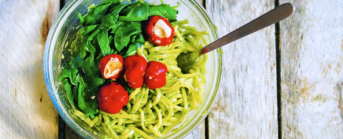 Vega: Pasta pesto met spinazie en peppadews - Gewoon wat een studentje ...