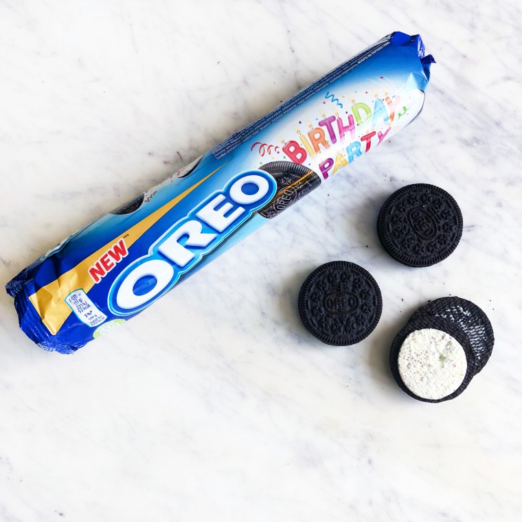 Smaaktest: 5 smaken Oreo incl. de nieuwe Oreo Birthday Party (+winactie ...