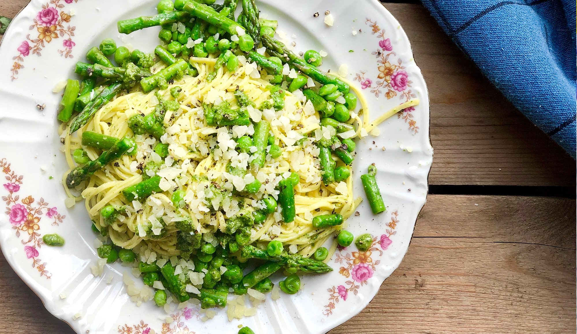 Pasta pesto met asperges en doperwt - Gewoon wat een studentje 's ...