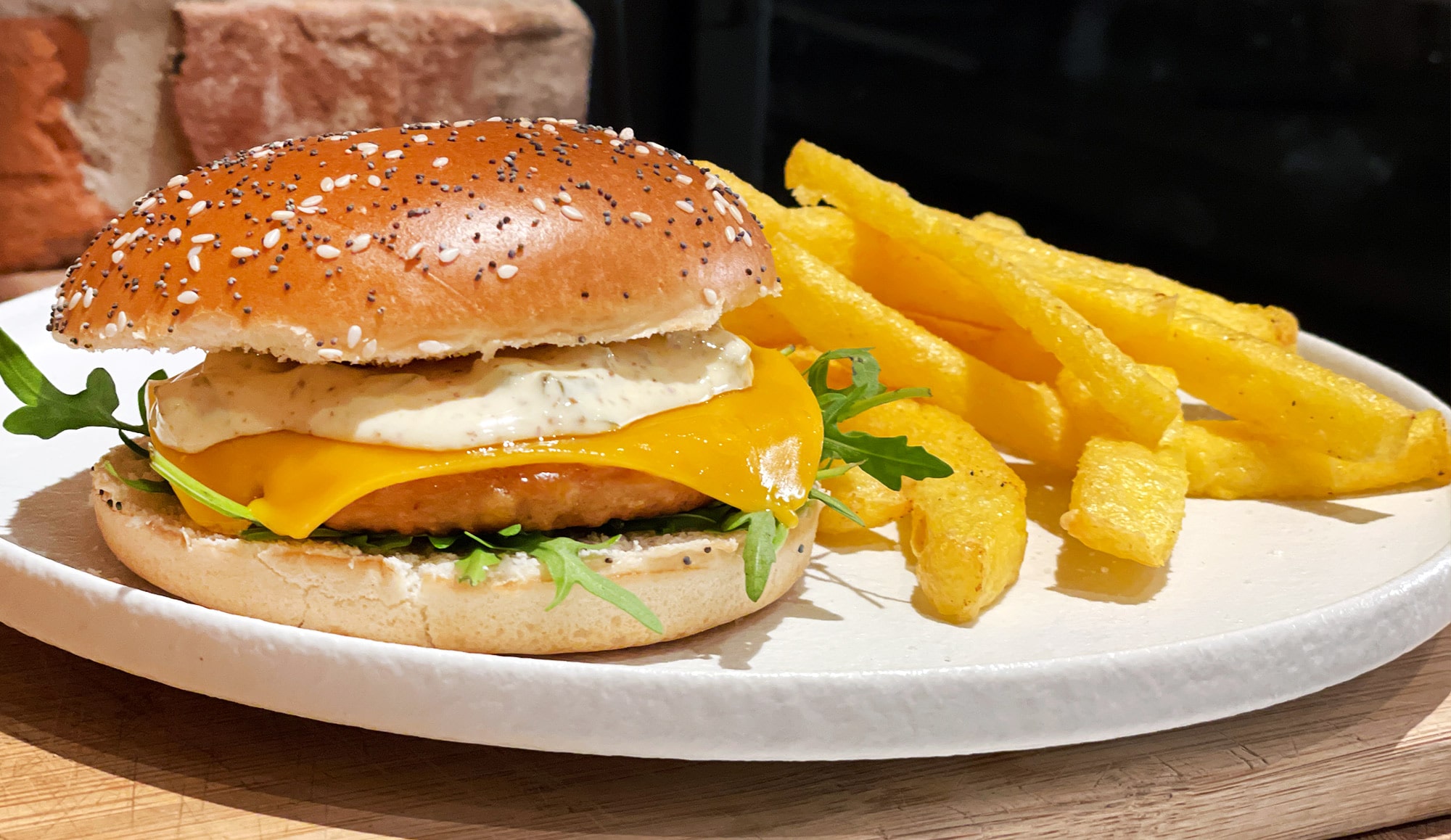 Kipburger met mosterd-saus, rucola en augurk - Gewoon wat een studentje ...