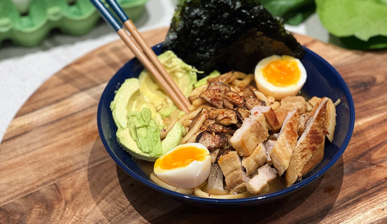 Simpele Ramen met speklap, avocado en paksoi - Gewoon wat...