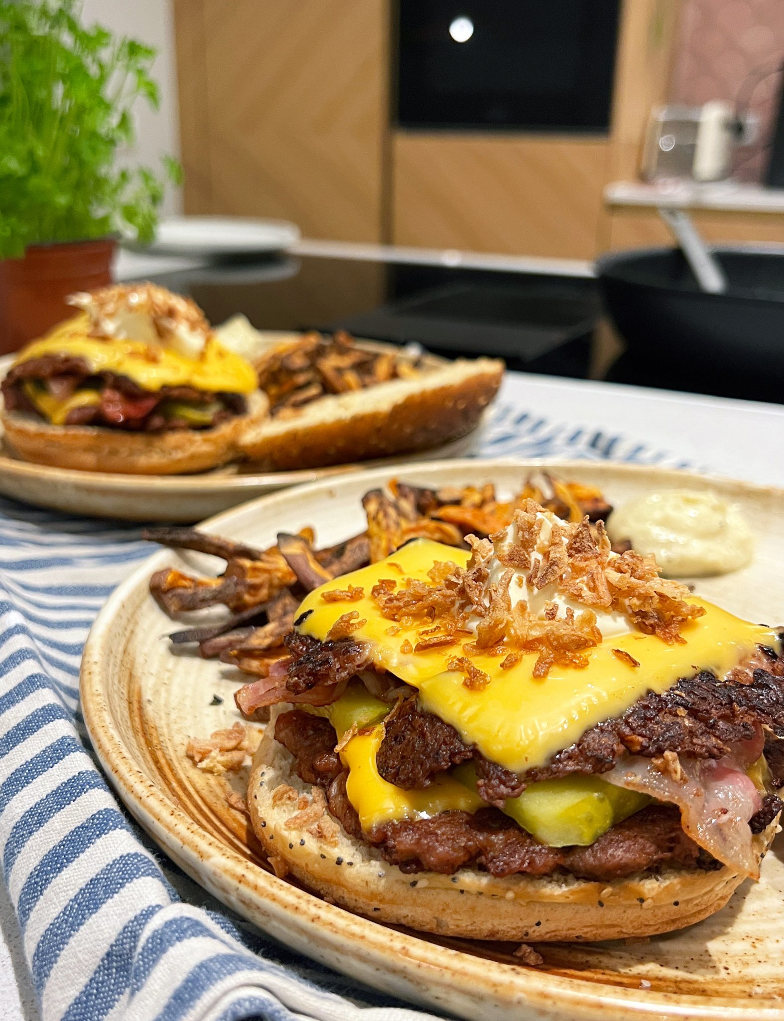 Smashburger recept met bacon en cheddar - Gewoon wat een...